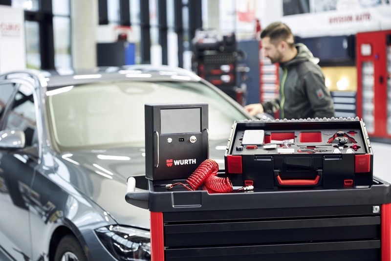 Auto. Stone Chip Repair KIT W.CASE 34PCS 596.4089393