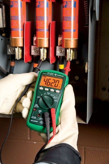 Digital Multimeter 6,000-Count , 1000V, 8A 715.539144