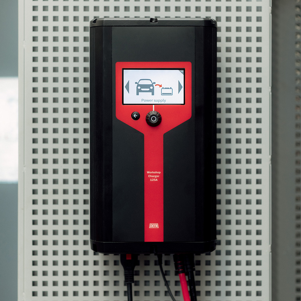 DEFA Workshop Charger 90-125A Hoist ready DEFA.710000